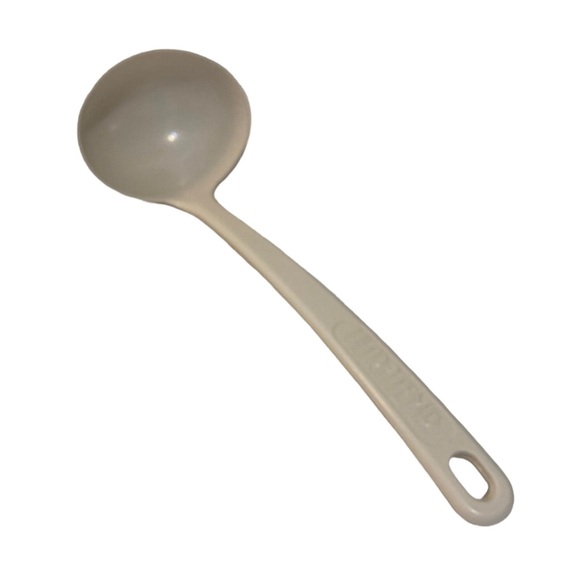 Robinson Knife Co. | Kitchen | Vintage Ultratemp Hanging White Ladle ...